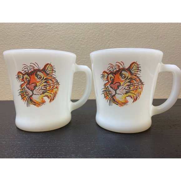 Fire King | Dining | Vintage Fire King 2 Exxon Esso Advertising Milk ...